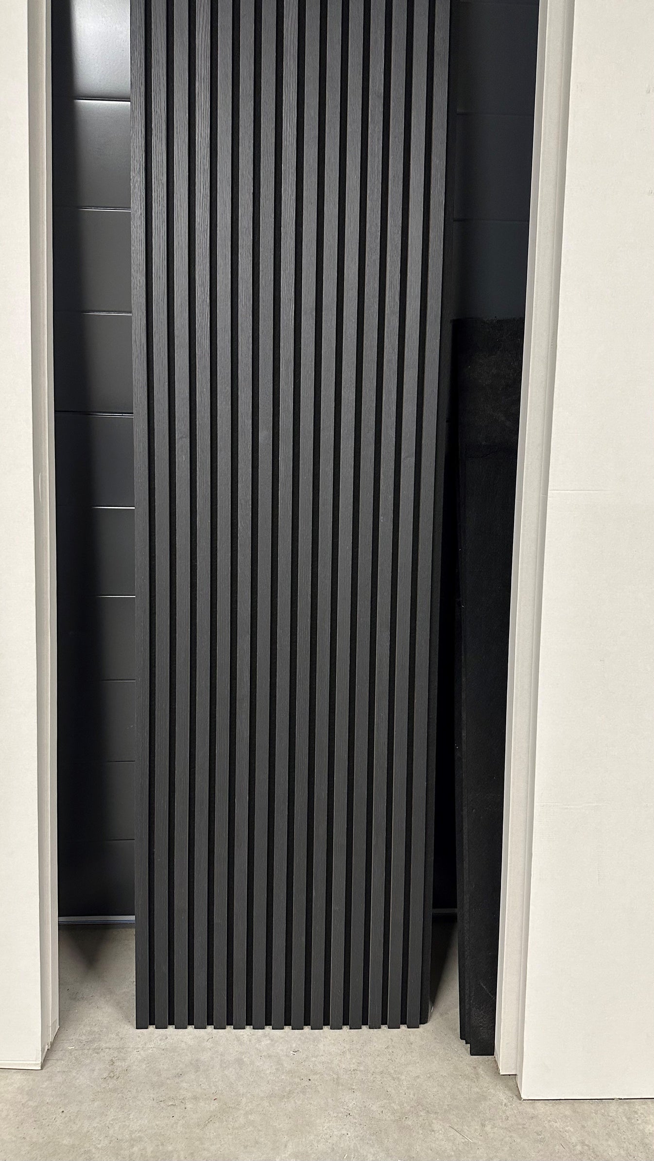 Akustikpanel Svart (NYHET) – indoorwood.se